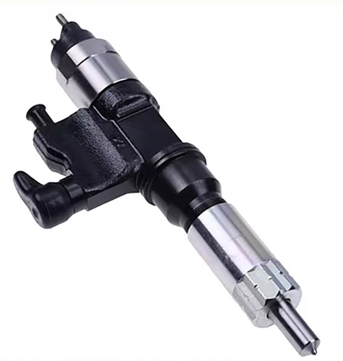 Komatsu fuel injector